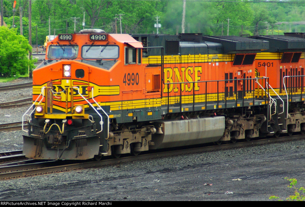 BNSF 4990